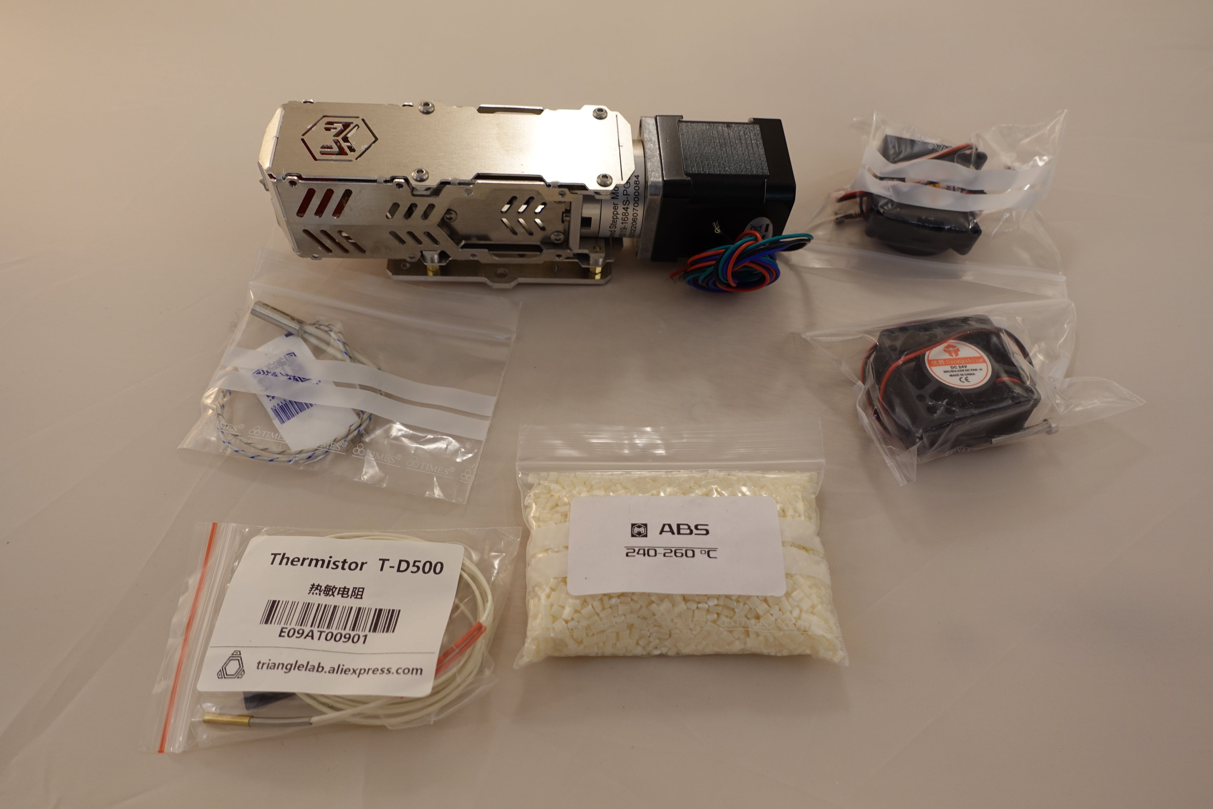 Mahor V4 Pellet Extruder - Official USA Distributor – Workhorse Robotics